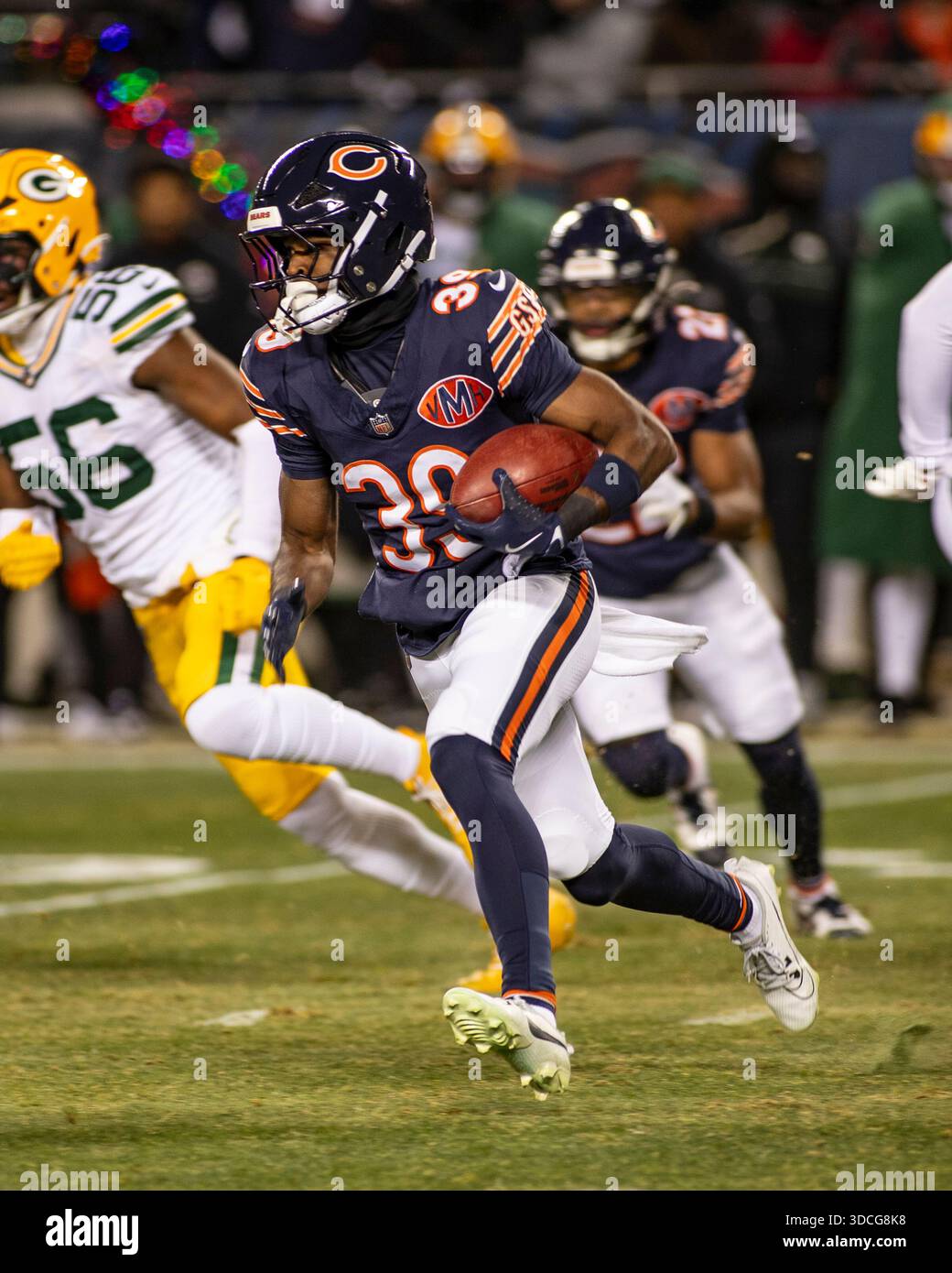 December 20, 2025: Chicago Bears Josh Blackwell (39) runs with the ball ...