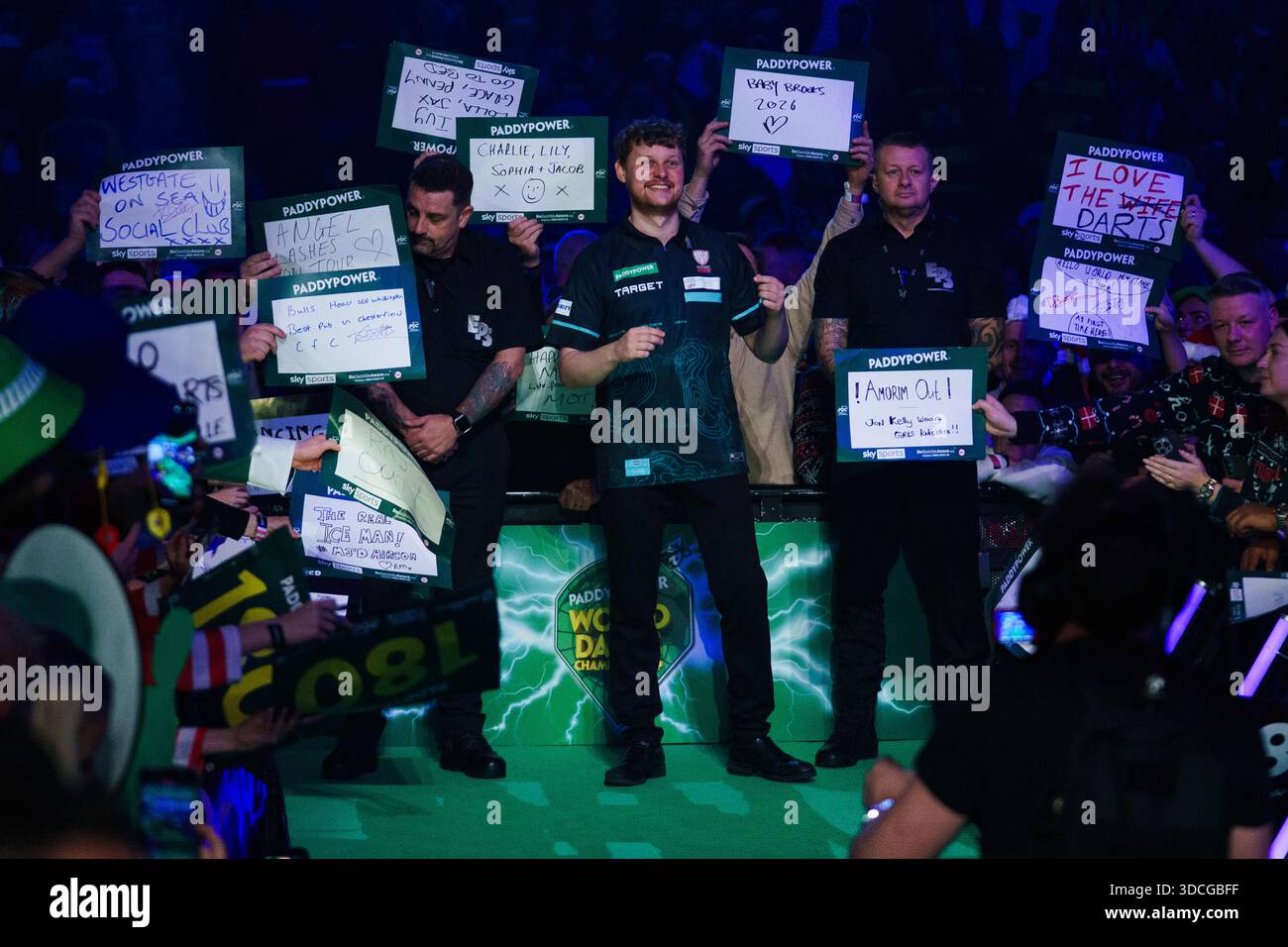 Kevin Doets's walk on during the second round match between David ...