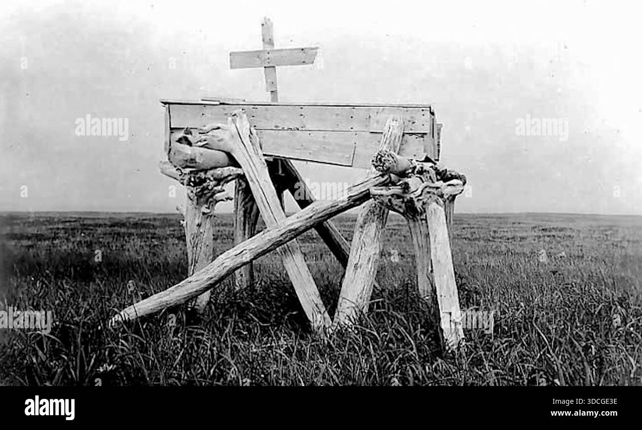 Inuit grave Black and White Stock Photos & Images - Alamy