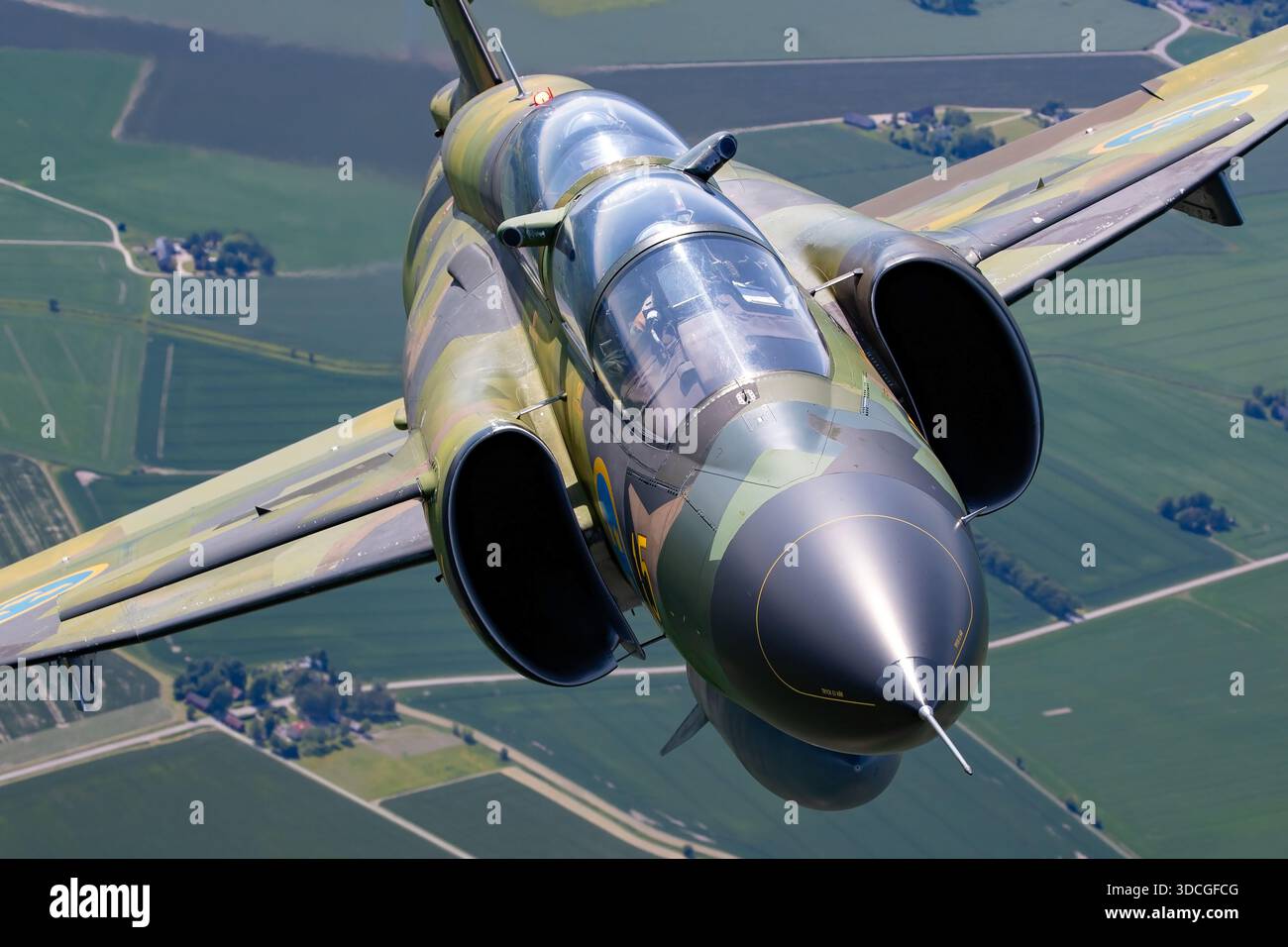 Saab SK 37E Viggen, registration SE-DXO, operated by the Swedish Air ...