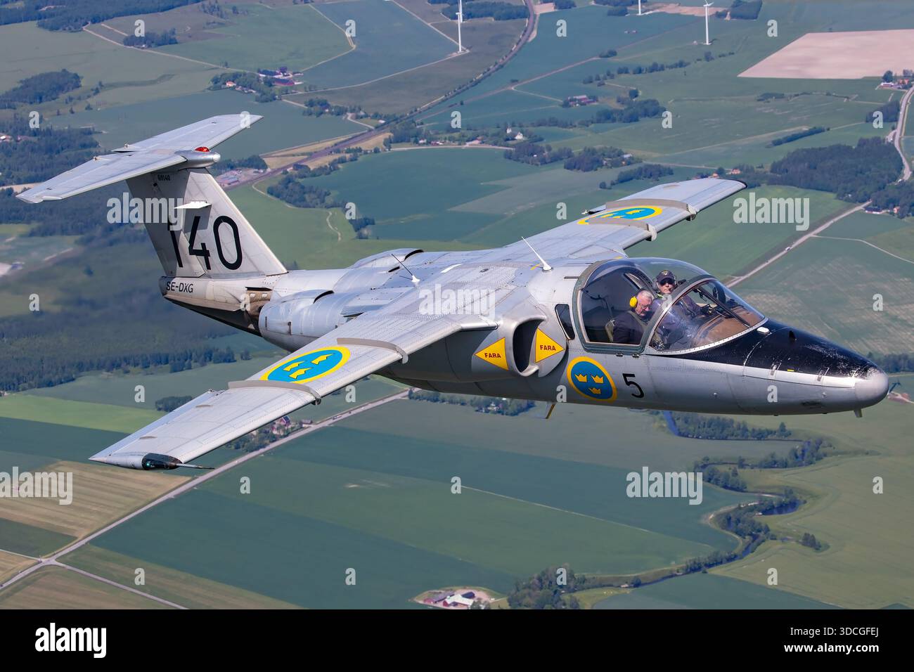 Sk60 platform hi-res stock photography and images - Alamy