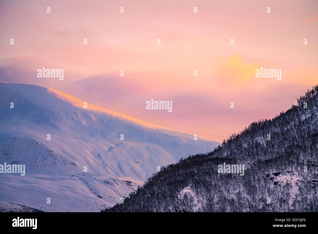 Beautiful aurora against mountain hi-res stock photography and images ...