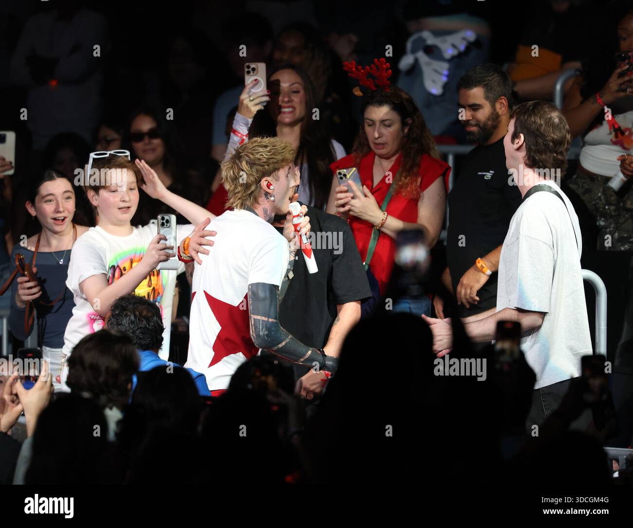 MIAMI, FLORIDA - DECEMBER 20: MIchine Gun Kelly, MGK performs during ...