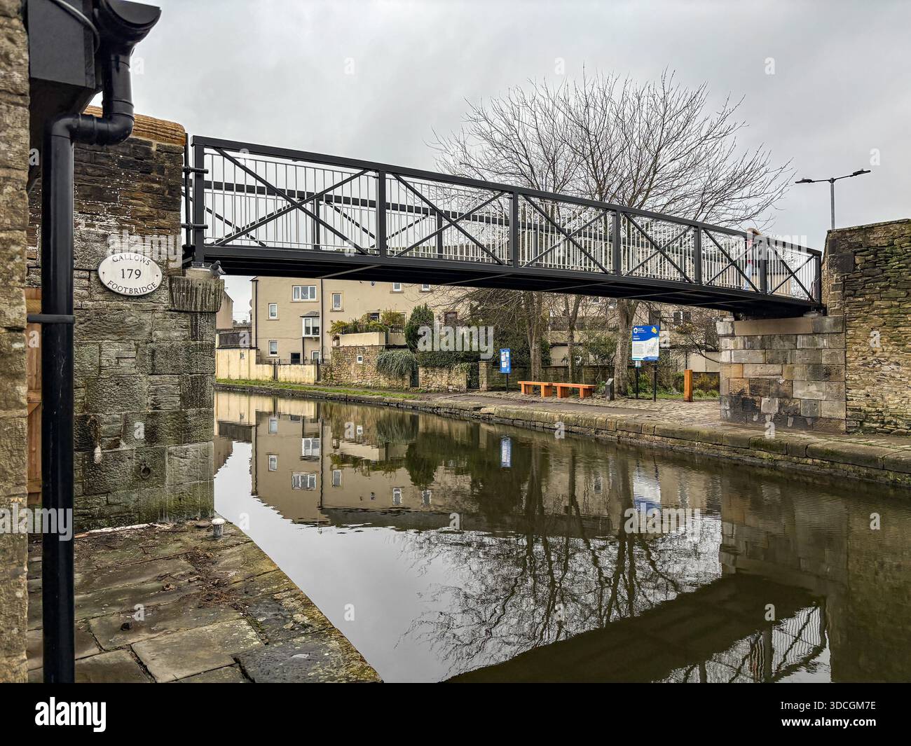 Bridge opened in time for christmas 2025 hi-res stock photography and ...