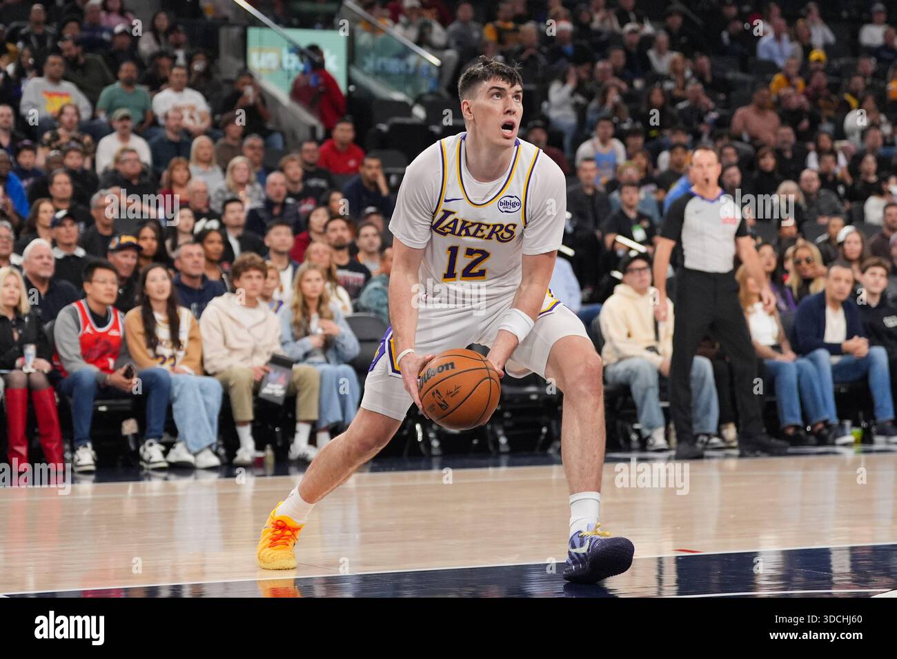 Los Angeles Lakers forward Jake Laravia looks to shoot during the first ...