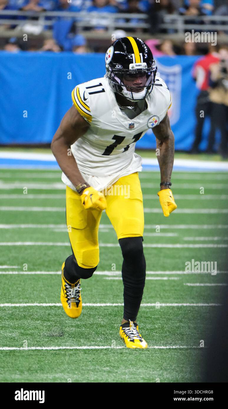 Dec 21, 2025: Marquez Valdes-Scantling #11 during the Pittsburgh ...
