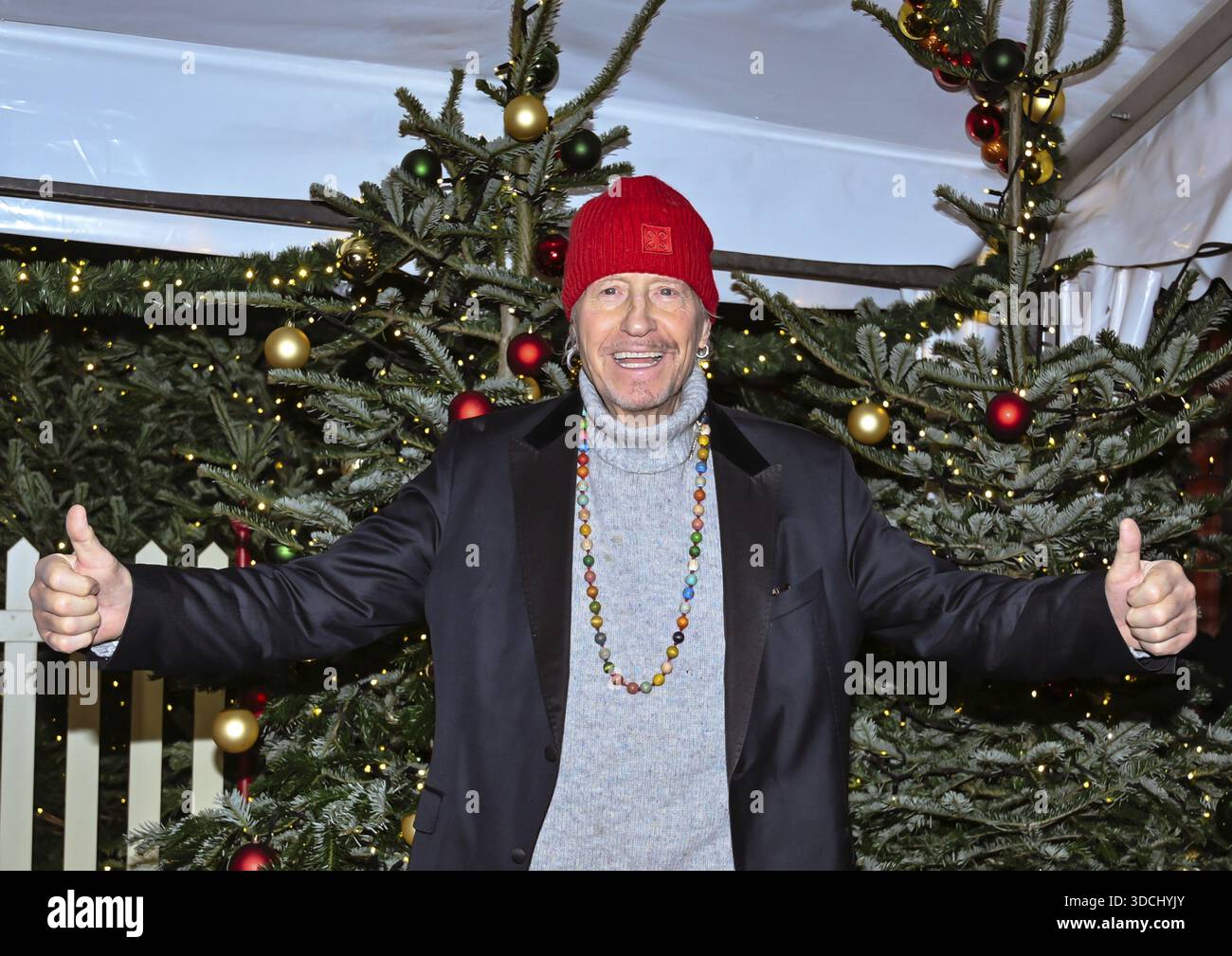 Reiner Schoene at the premiere of the 21st Original Roncalli Christmas ...