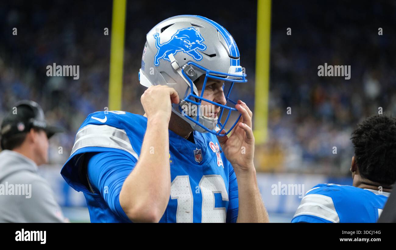 Dec 21, 2025: Jared Goff #16 during the Pittsburgh Steelers vs Detroit ...