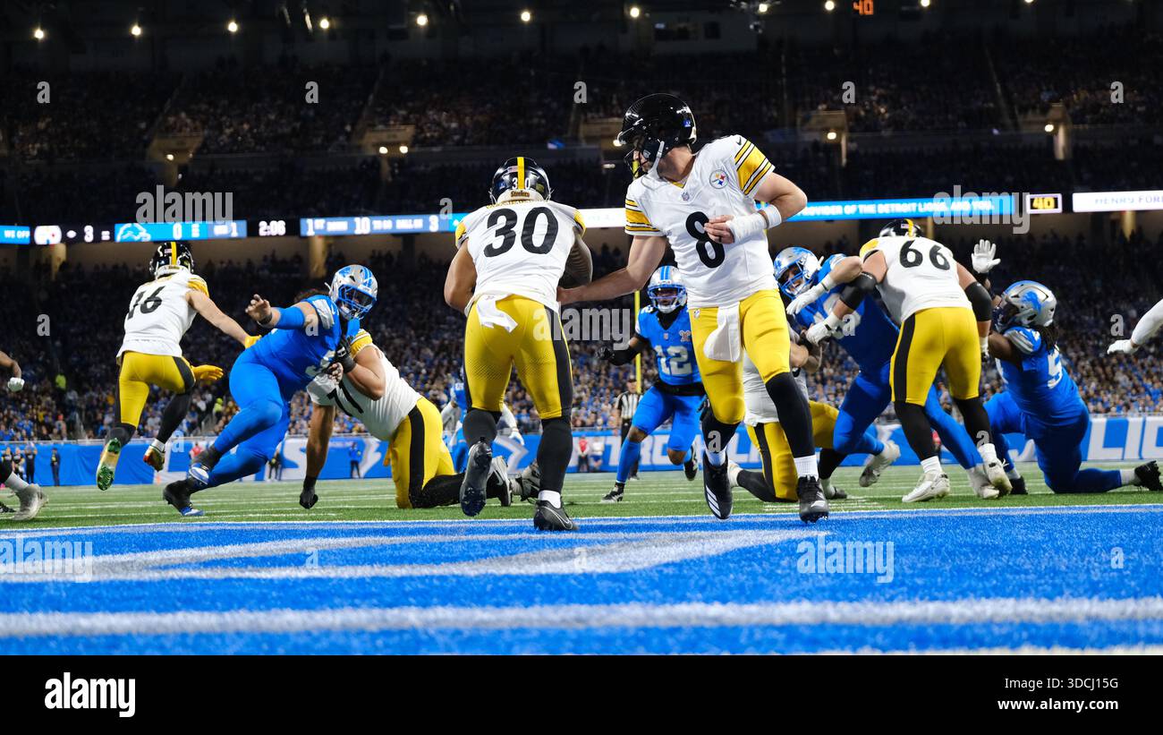 Dec 21, 2025: Aaron Rodgers #8 during the Pittsburgh Steelers vs ...
