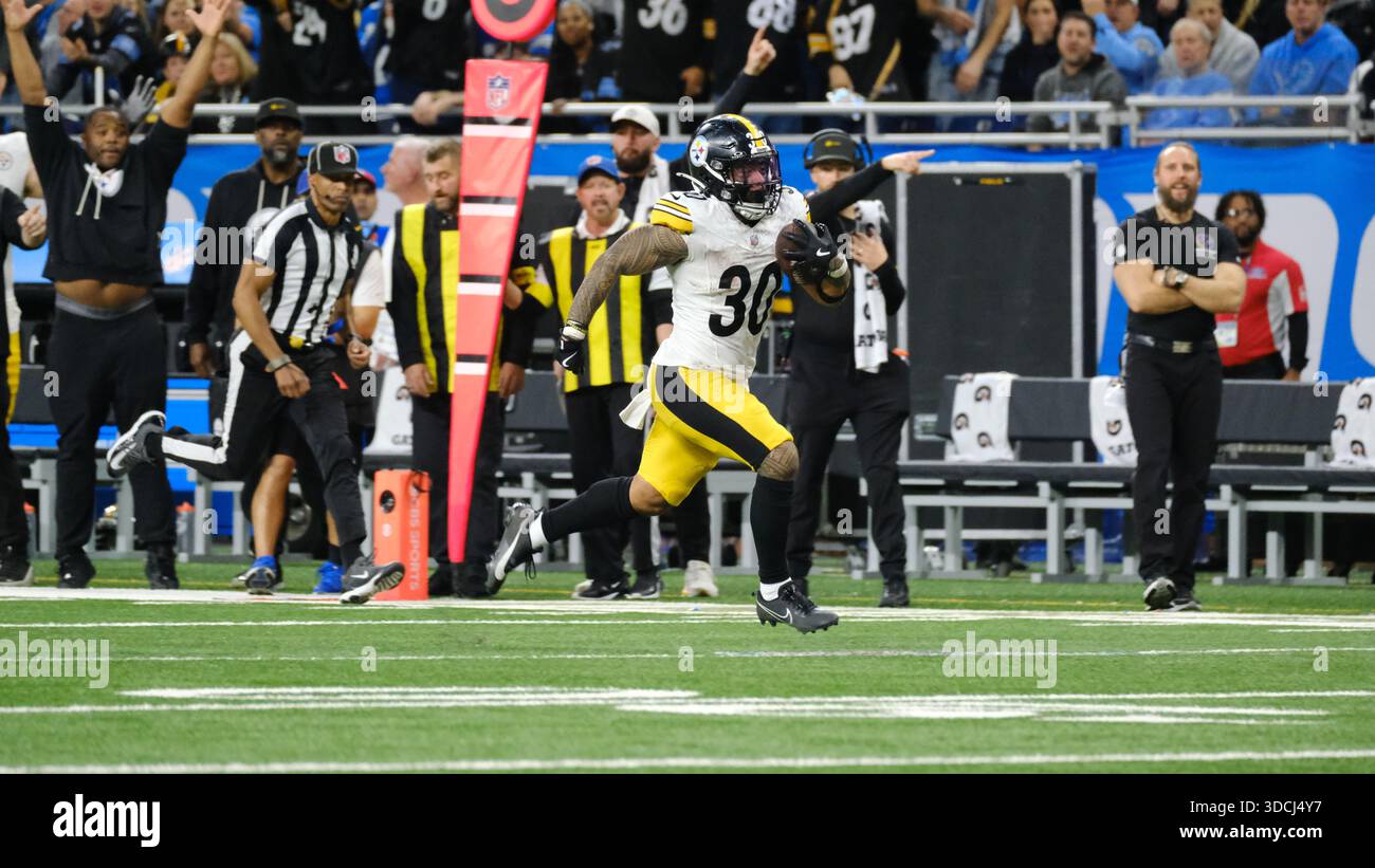 Dec 21, 2025: Jaylen Warren #30 during the Pittsburgh Steelers vs ...