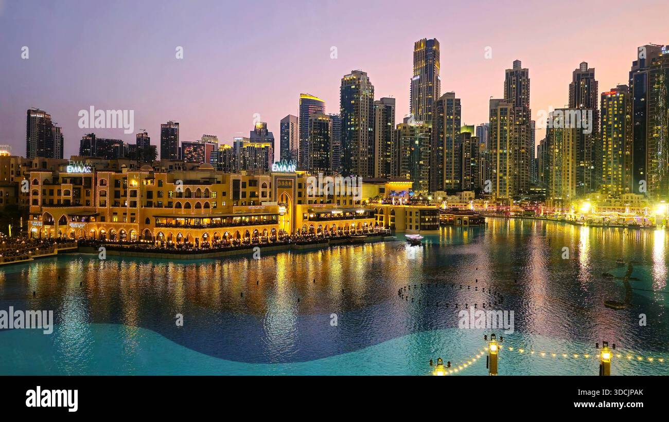 Dusk view dubai skyline hi-res stock photography and images - Alamy