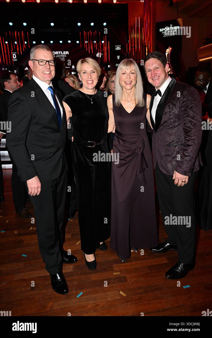 Christina Obergföll mit Mann Boris und Matthias Steiner mit Frau Inge ...