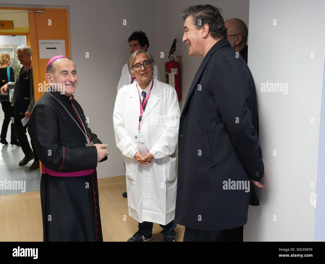Milan, Mangiagalli Clinic, Archbishop Mario Delpini visits the ...