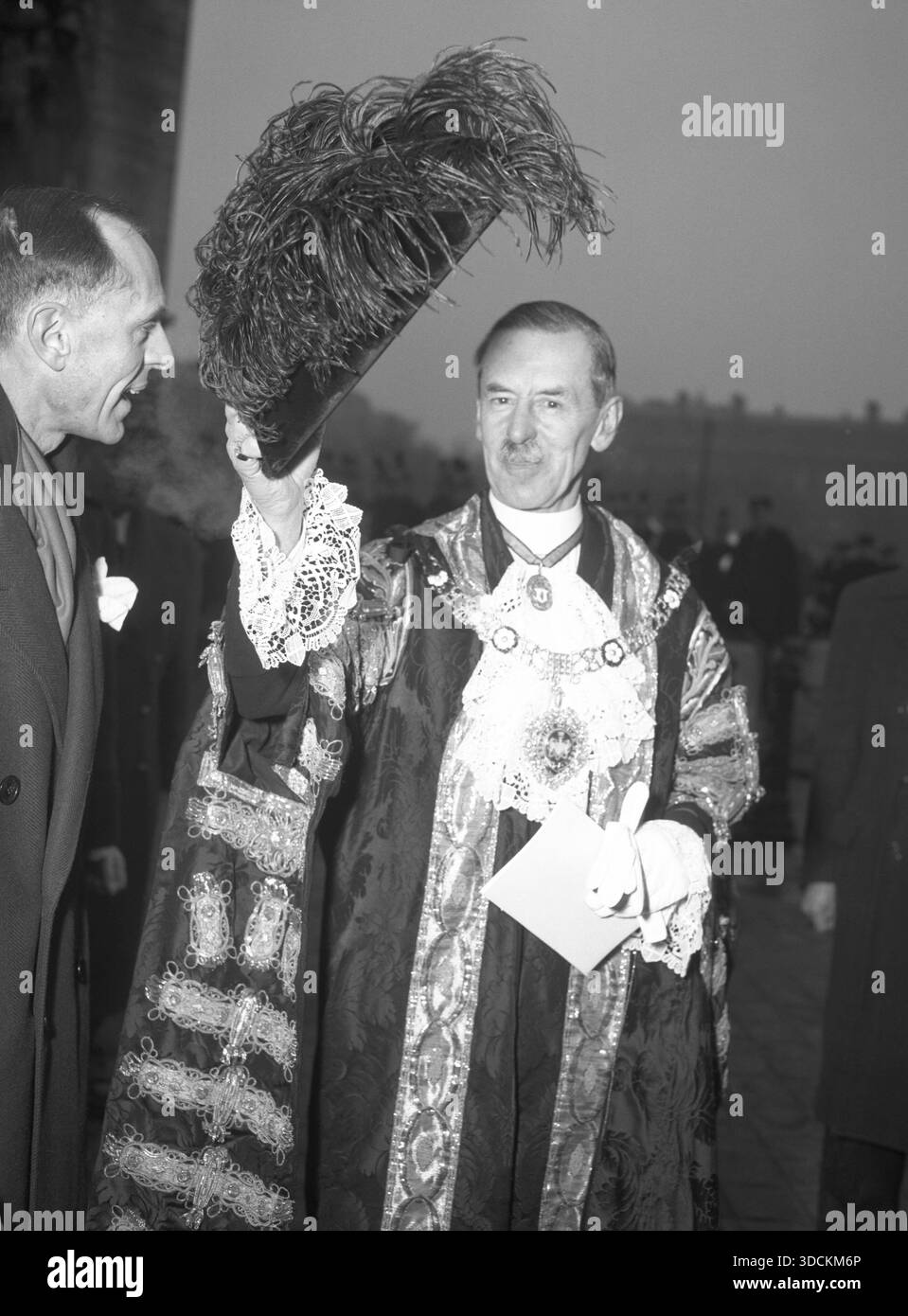 Sir Noel Vansittart Bowater, Lord Mayor of London at the Arc de ...