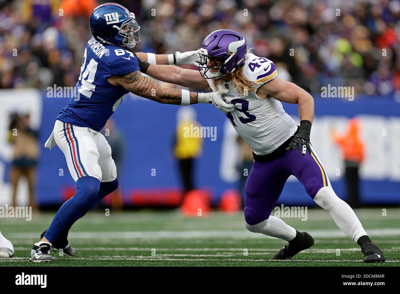 Minnesota Vikings linebacker Andrew van Ginkel (43) rushes against New ...