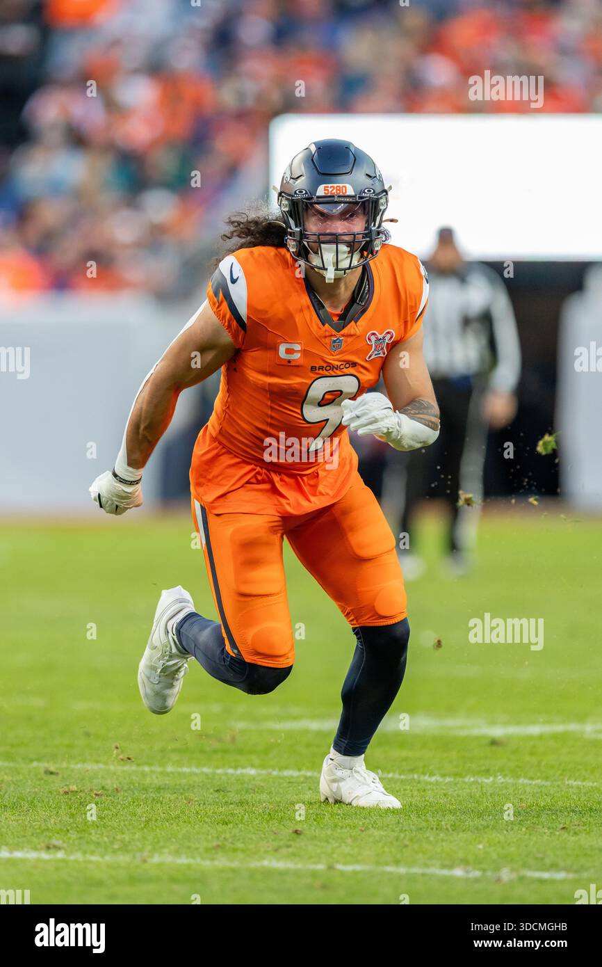 Denver Broncos linebacker Talanoa Hufanga (9) against the Jacksonville ...
