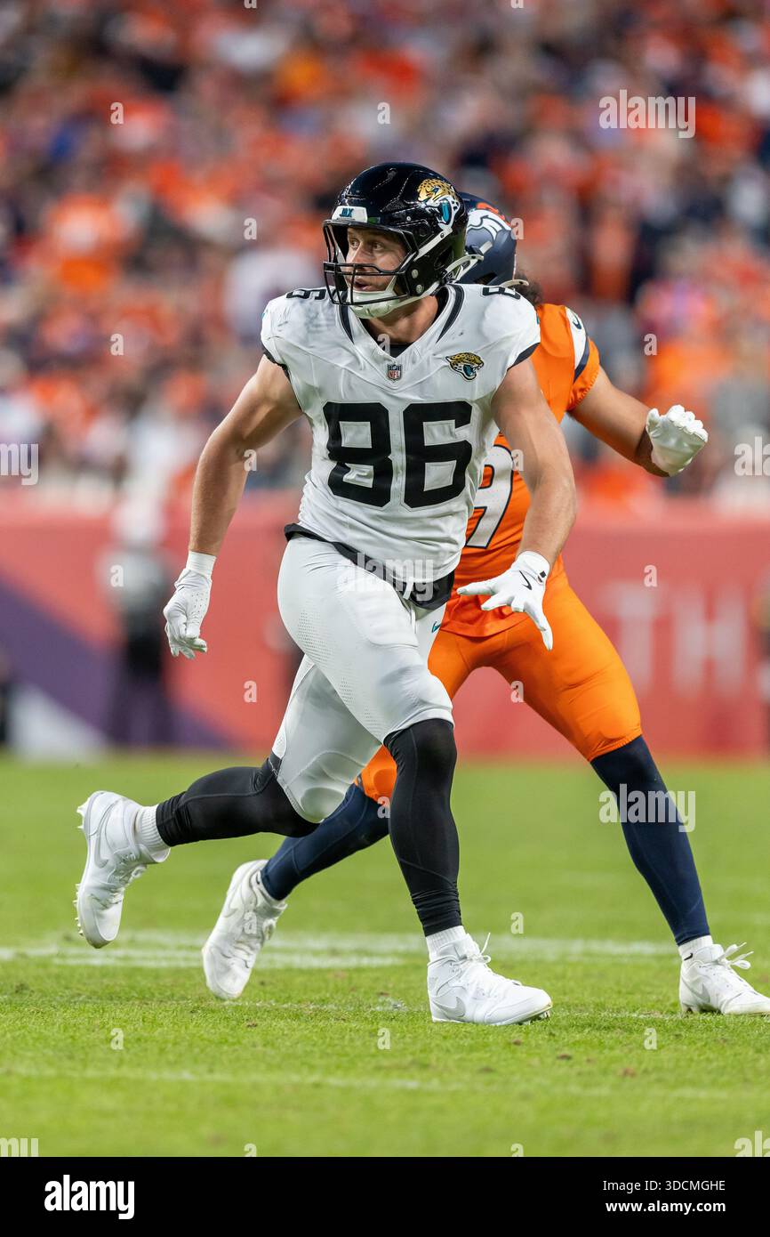 Jacksonville Jaguars tight end Johnny Mundt (86) runs a route against ...