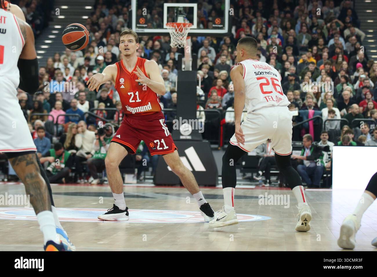 23 December 2025, Bavaria, Munich: Basketball: Euroleague, FC Bayern ...