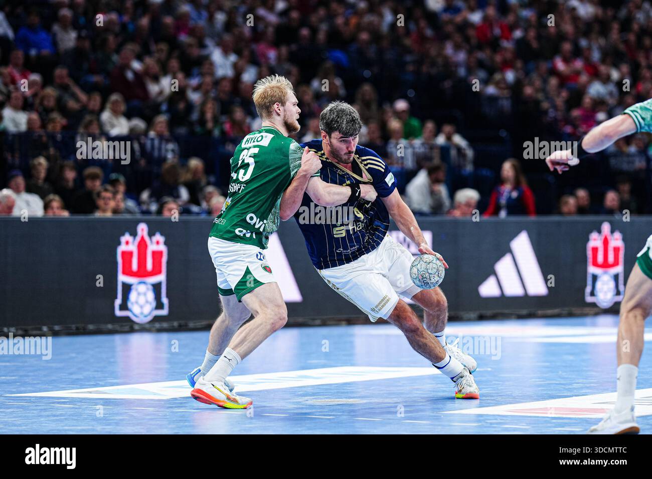 Matthes Langhoff (Fuechse Berlin, #25), Jacob Lassen (Handball Sport ...