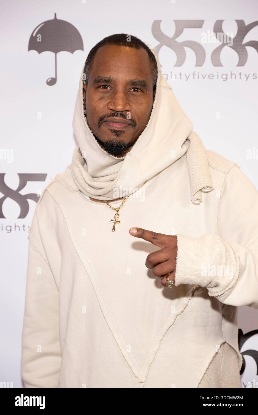 Actor / Comedian Rolando Breathwaite attends Umbrella Clothing line ...