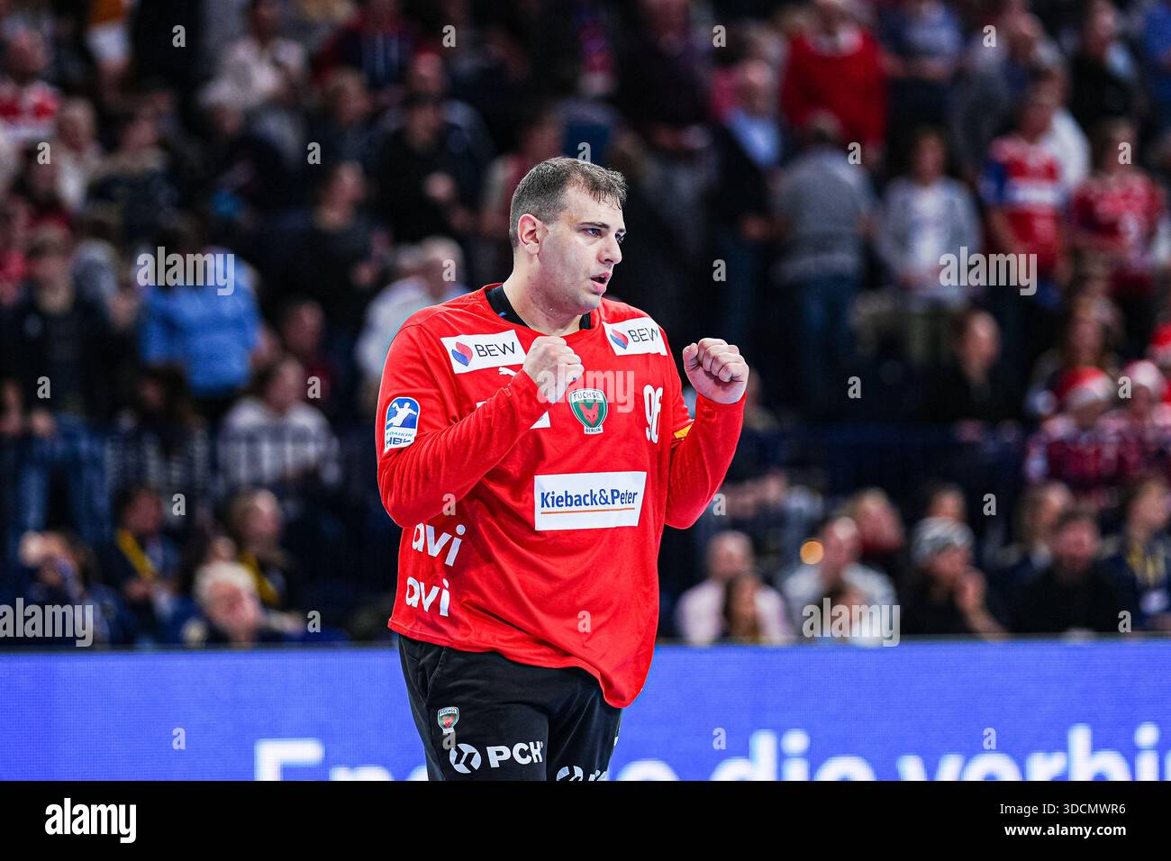 Torjubel Dejan Milosavljev (Fuechse Berlin, #96) GER, Handball Sport ...