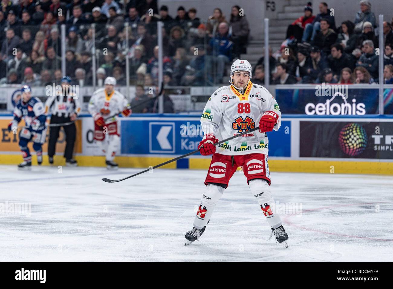 23/12/2025, Zurich, Swiss Life Arena, NL: ZSC Lions - EHC Biel-Bienne ...