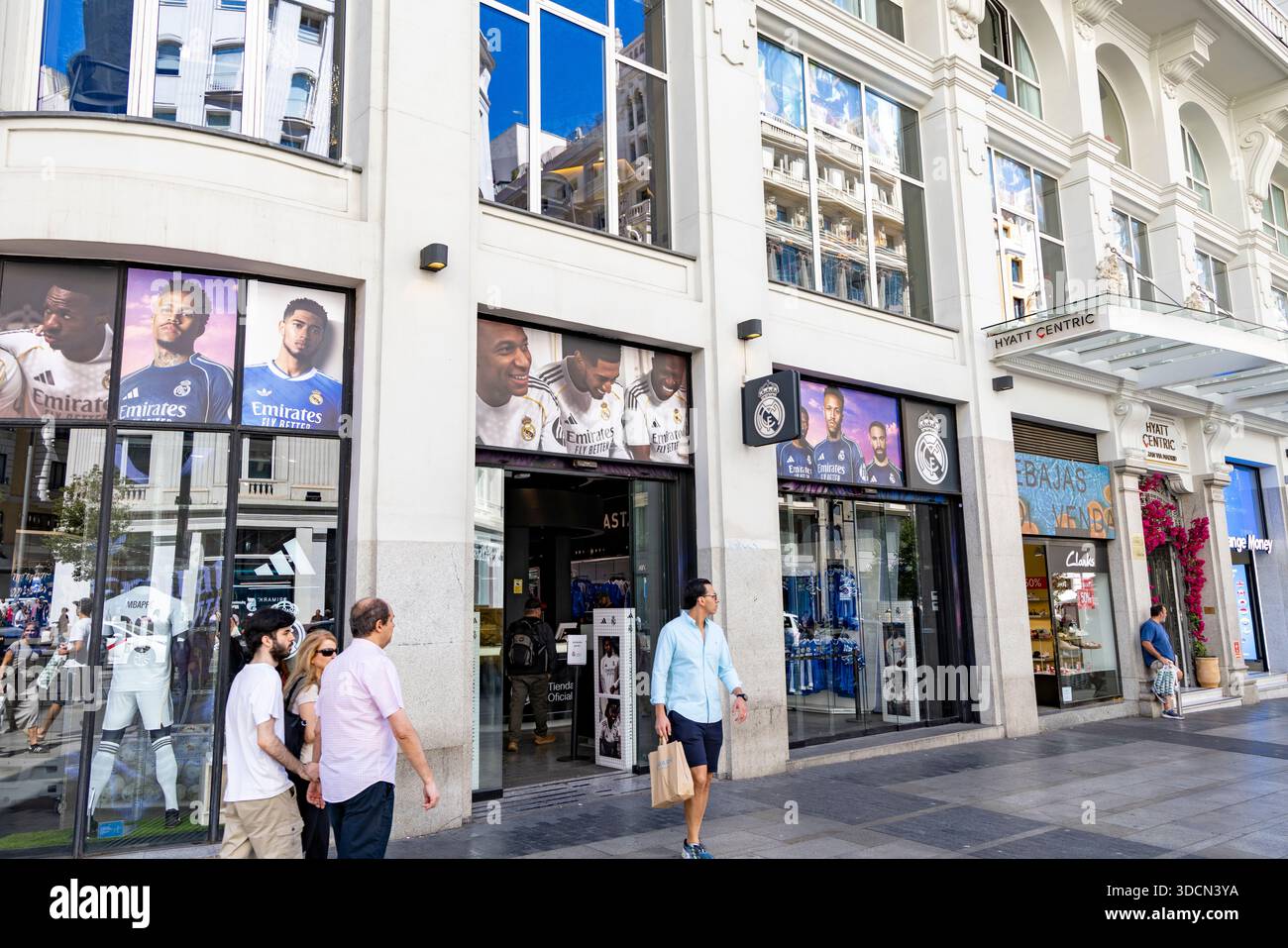 Real madrid 2025 hi-res stock photography and images - Alamy