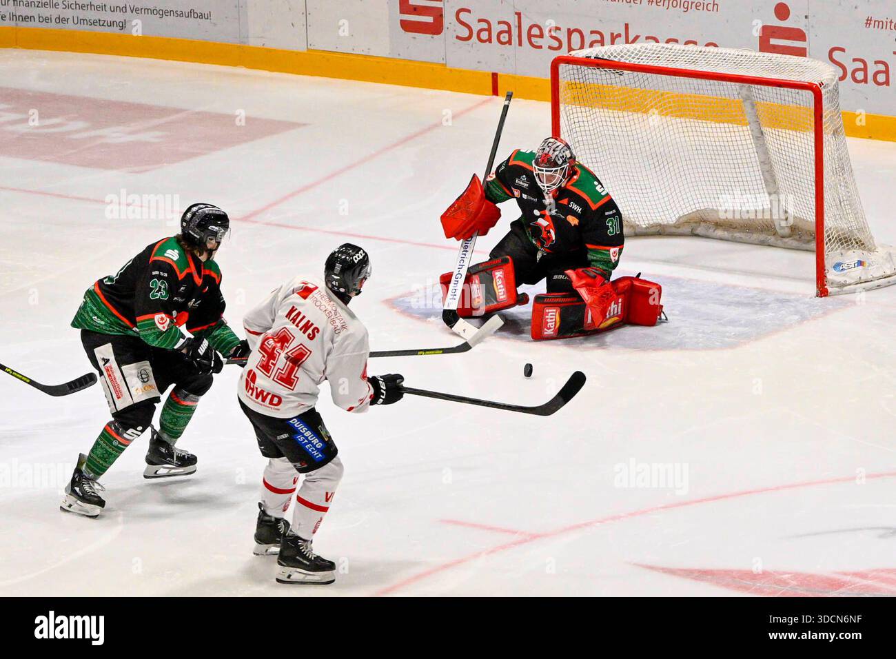 Eishockey Oberliga Nord 2025/2026- MEC 04 Halle vs.Füchse Duisburg ...