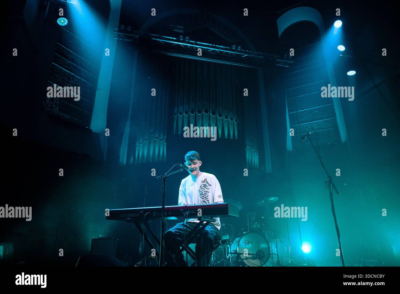 Pat Hamilton performing at Saint Lukes in Glasgow Tuesday 23rd December ...