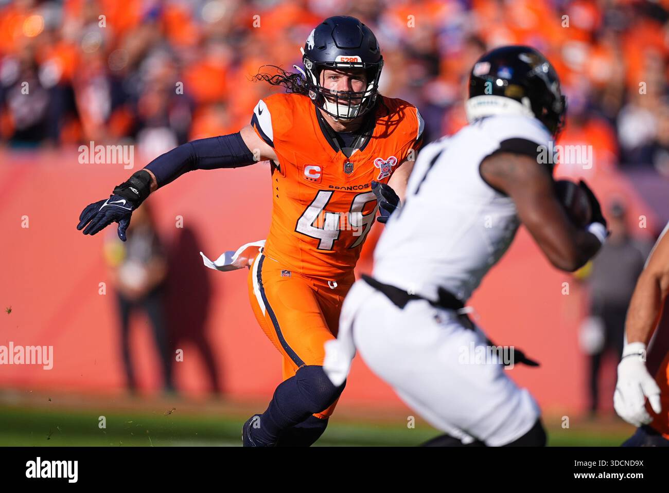 Denver Broncos linebacker Alex Singleton (49) in the first half of an ...