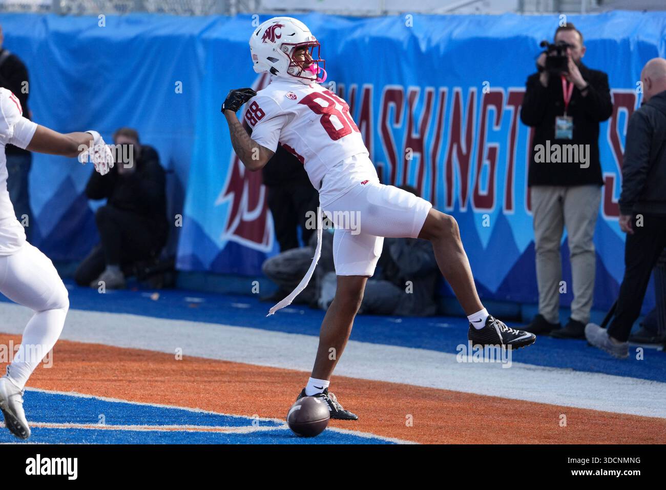 December 22 2025: Cougars wide receiver Mackenzie Alleyne (88) in ...