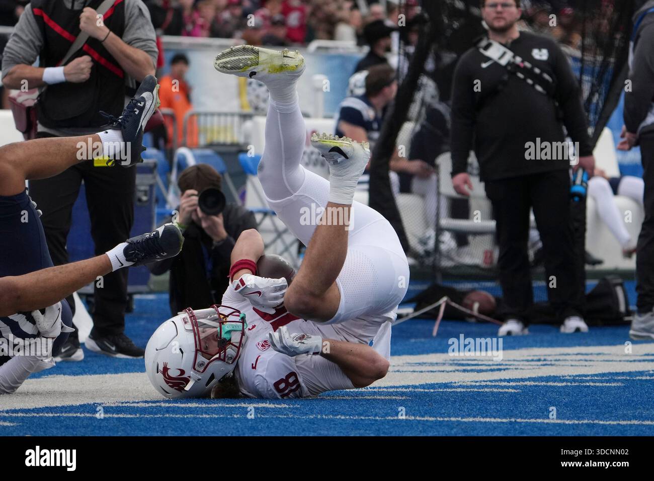 December 22 2025: Cougars wide receiver Joshua Meredith (18) in action ...