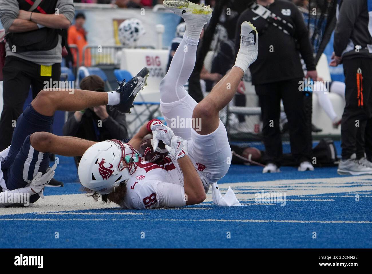 December 22 2025: Cougars wide receiver Joshua Meredith (18) in action ...