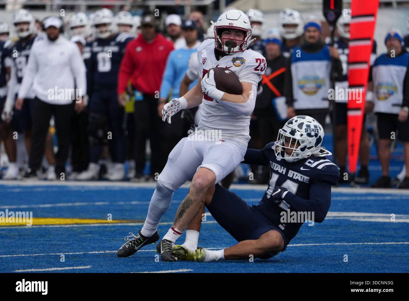 December 22 2025: Cougars safety Kyle Peterson (28) in action during ...