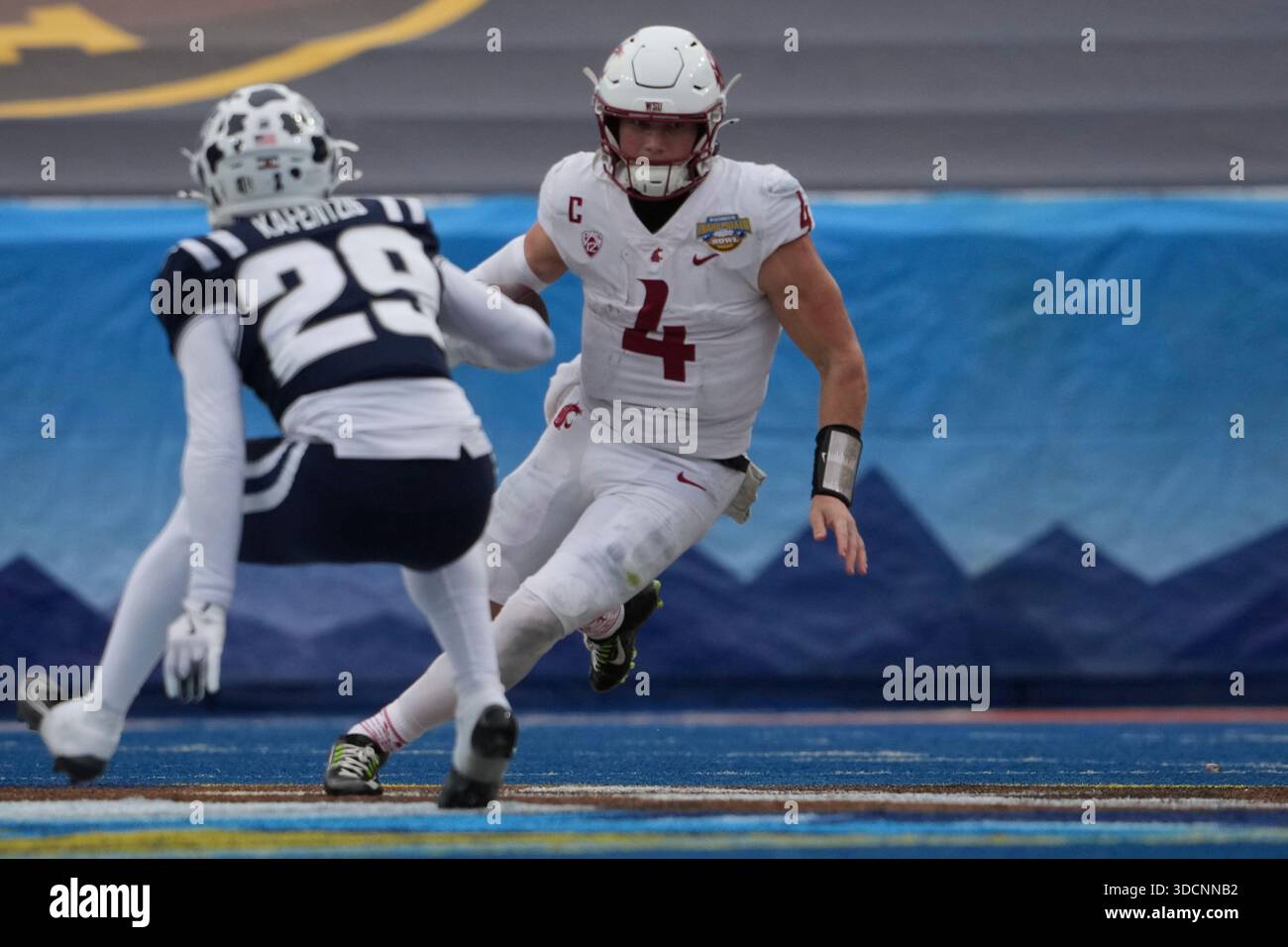 December 22 2025: Cougars quarterback Zev Echaus (4) in action during ...