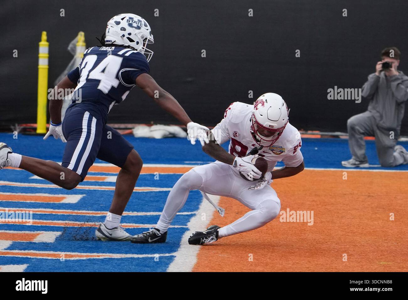December 22 2025: Cougars wide receiver Landon Wright (84) in action ...