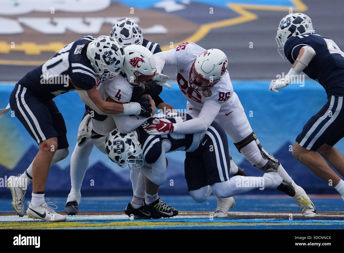 December 22 2025: Cougars quarterback Zev Echaus (4) in action during ...