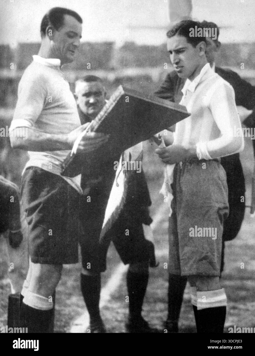 Uruguay argentina world cup final 1930 hi-res stock photography and ...