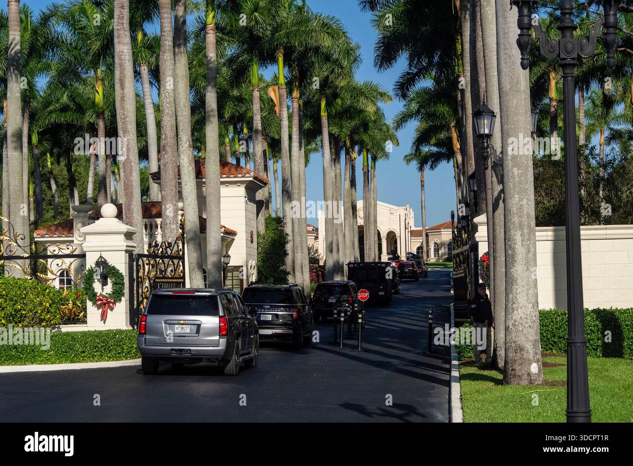The motorcade for President Donald Trump arrives at Trump International ...