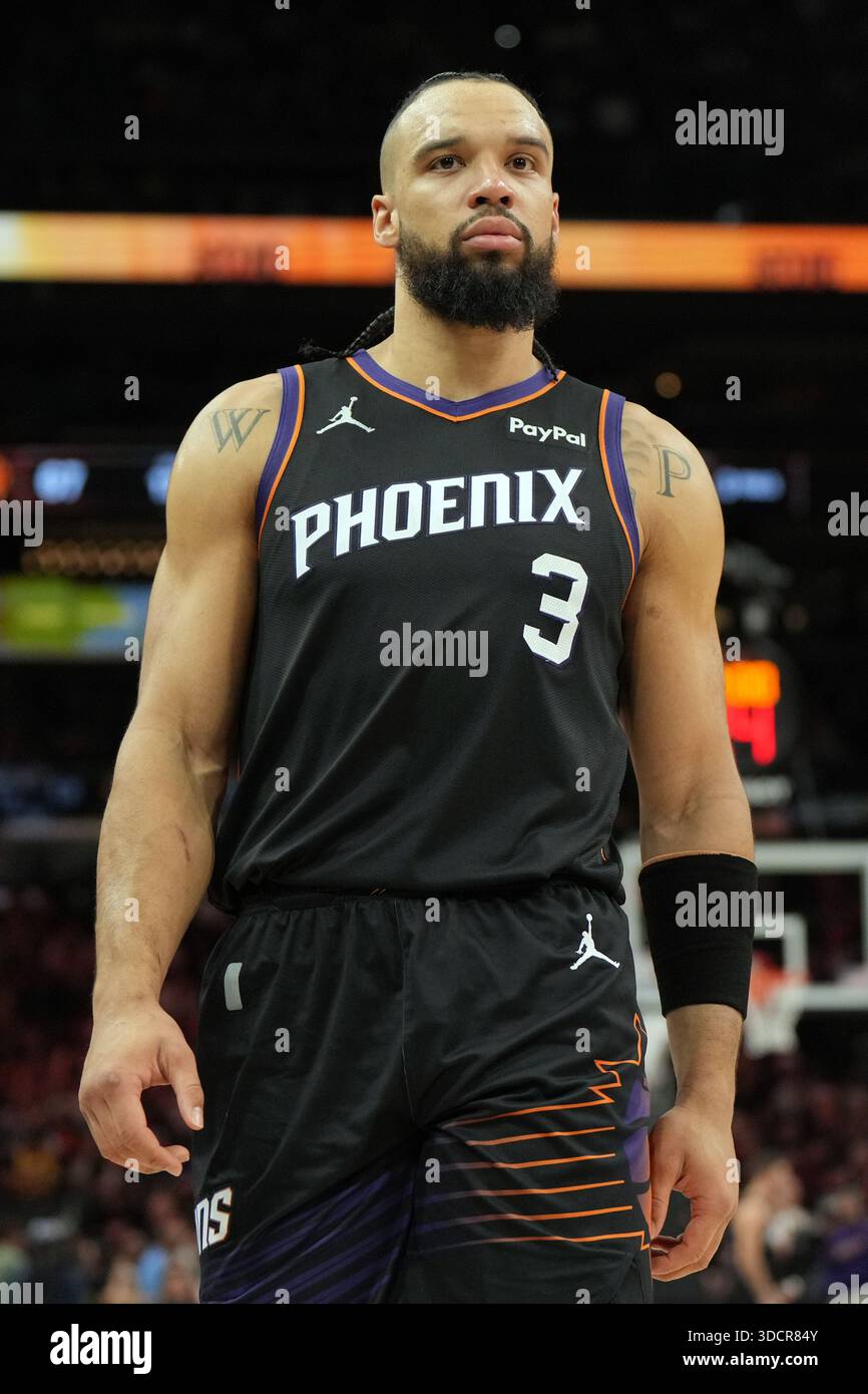 Phoenix Suns forward Dillon Brooks (3) against the Los Angeles Lakers ...