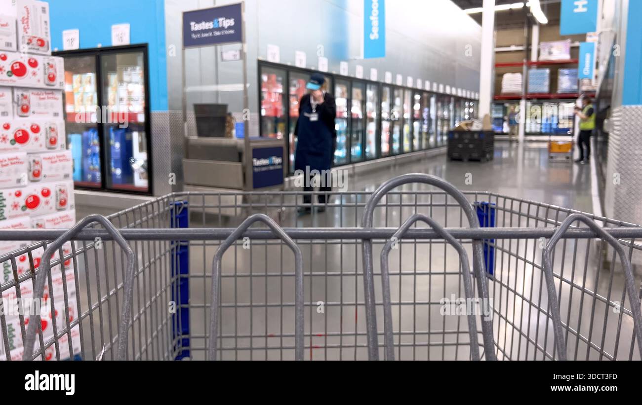 Long aisle supermarket freezer section hi-res stock photography and ...