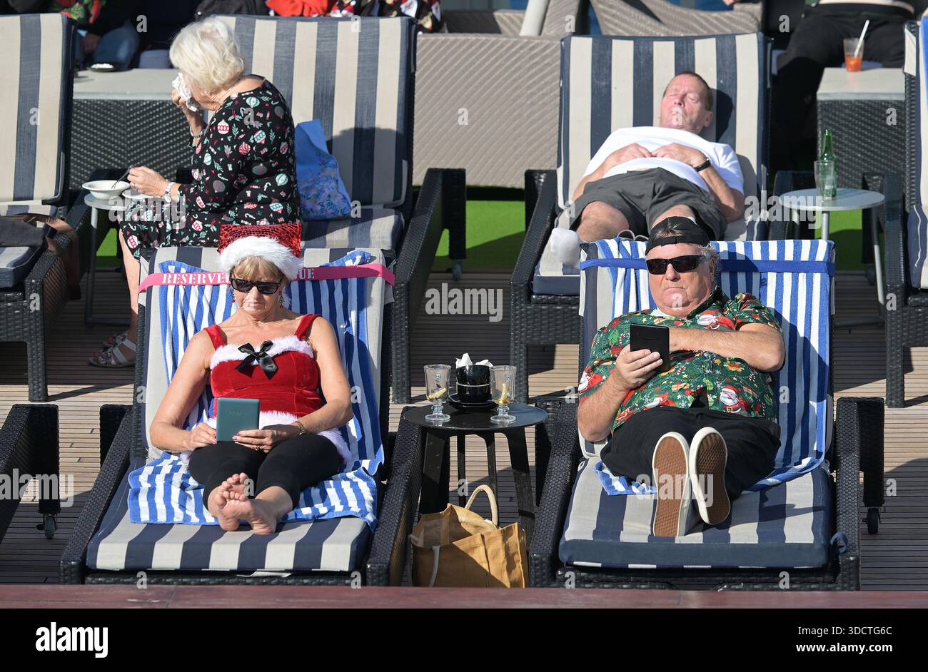 North Atlantic Ocean 25th Dec 2025. British cruise ship passengers ...