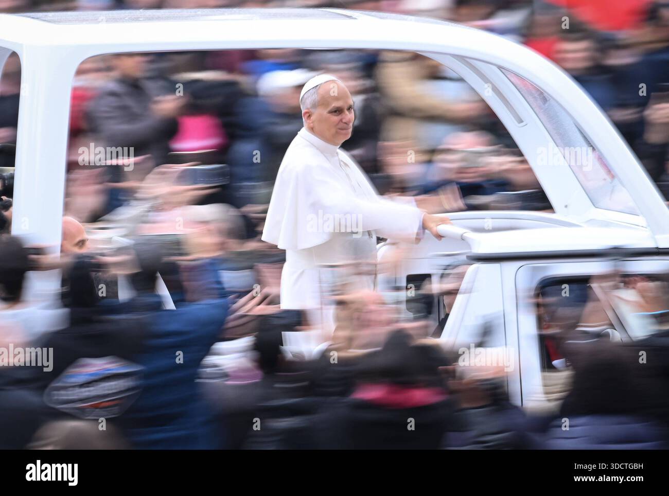 Rom, Vatikan Weihnachten 25.12.2025 Papst Leo XIV. ist in seine ...