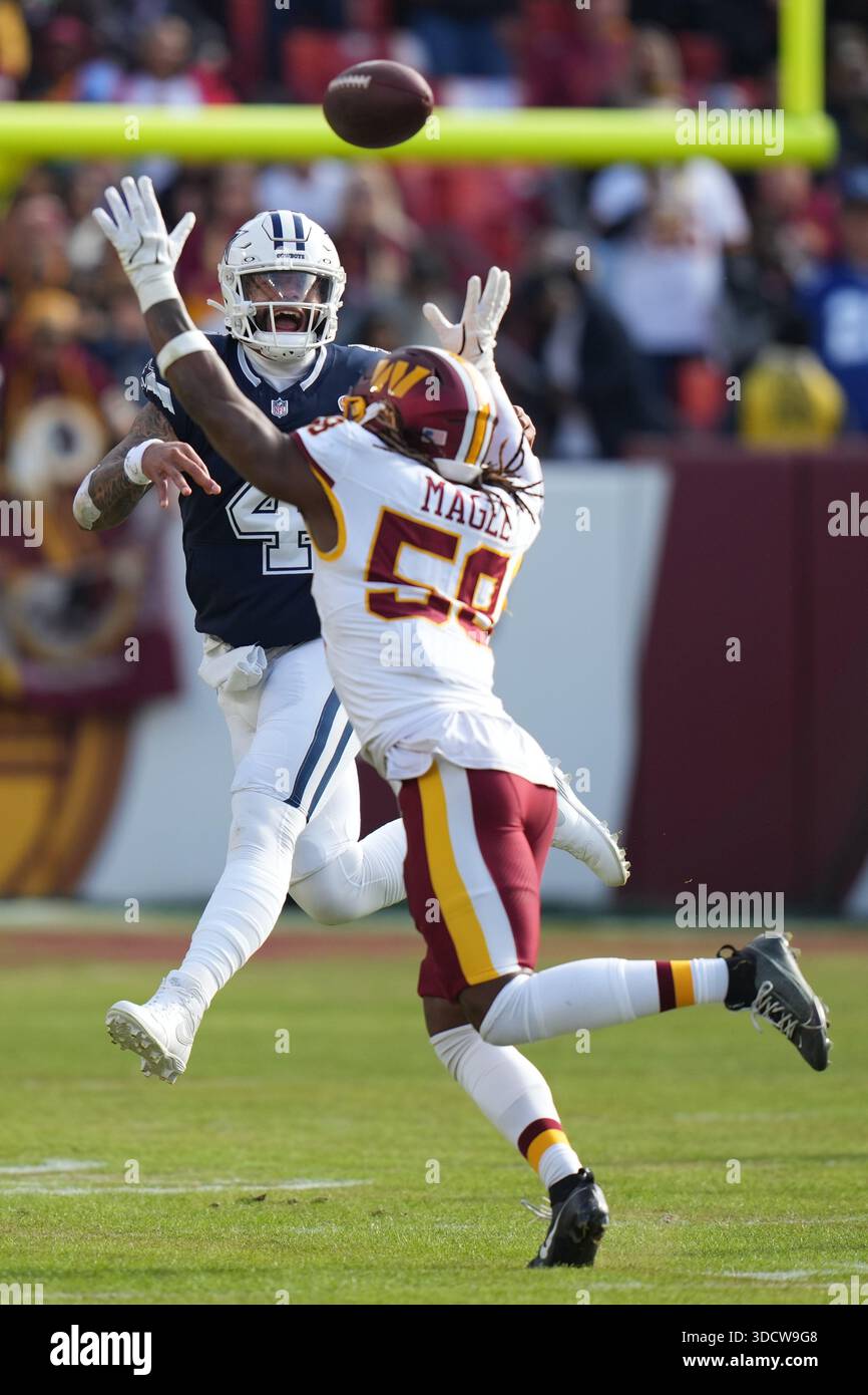 Dallas Cowboys quarterback Dak Prescott (4) throws over Washington ...
