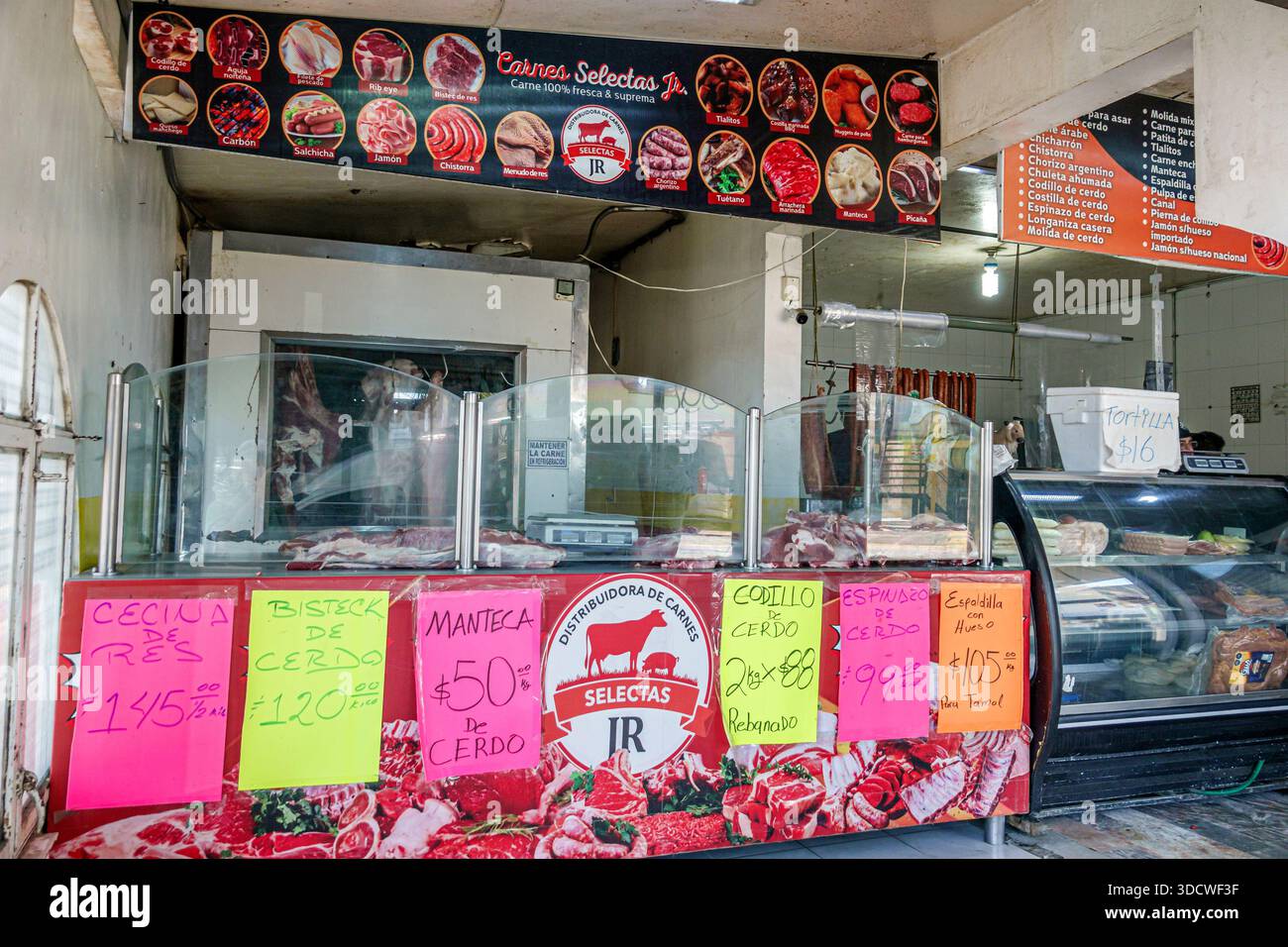Carniceria butcher shop interior hi-res stock photography and images ...