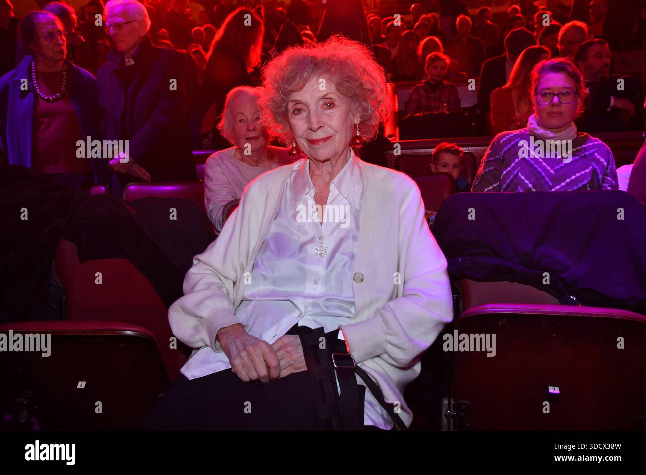 Ilse Neubauer / Premiere / Winterspielzeit 2025 / Circus Krone / Ich ...