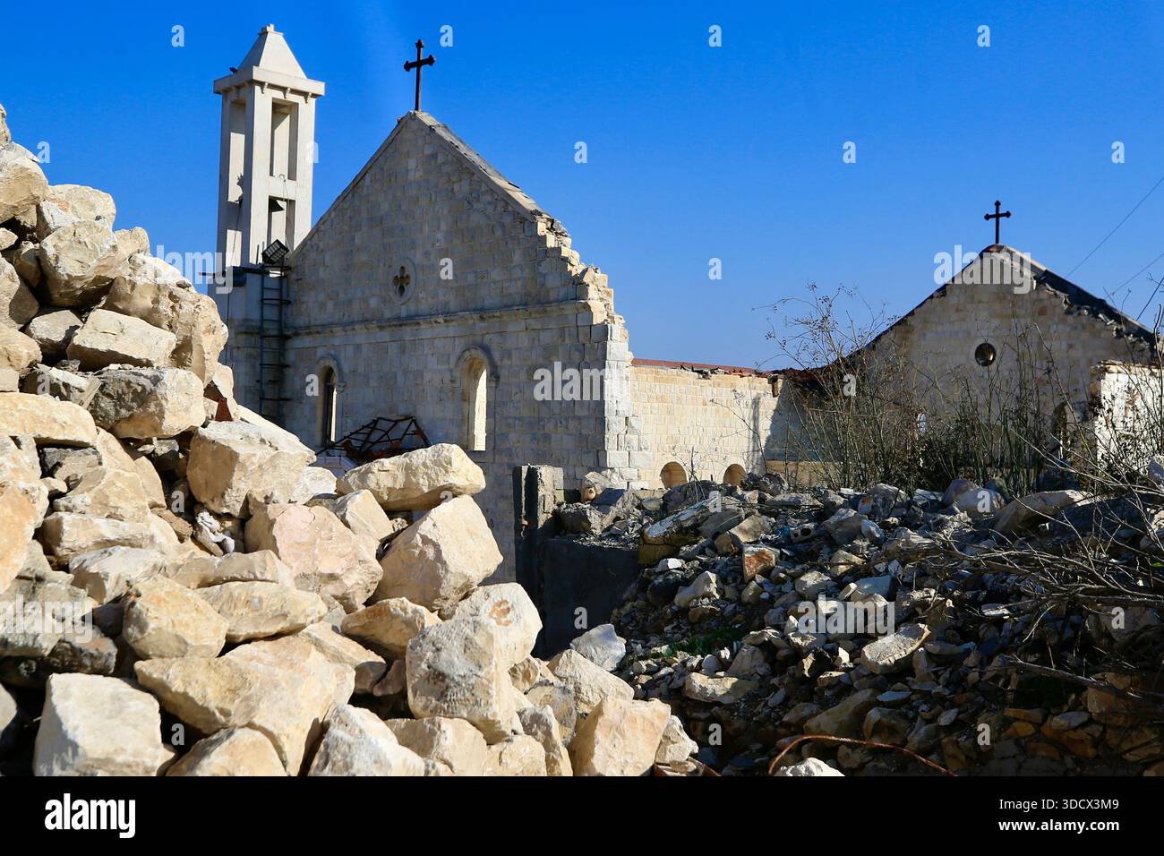 (251226) -- YAROUN, Dec. 26, 2025 (Xinhua) -- This photo taken on Dec ...