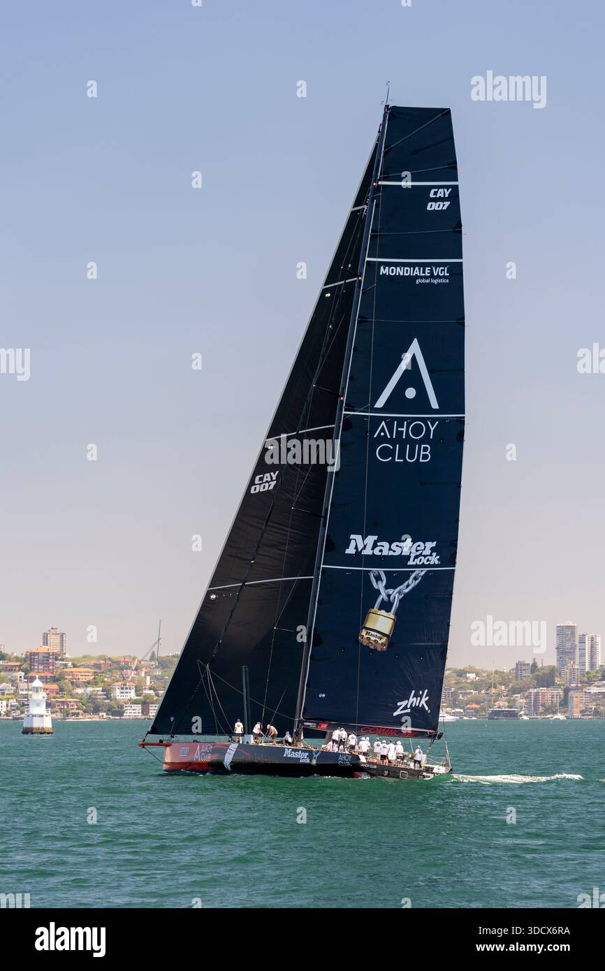 Masterlock Comanche - 2025 Sydney Hobert First across the line Maxi ...