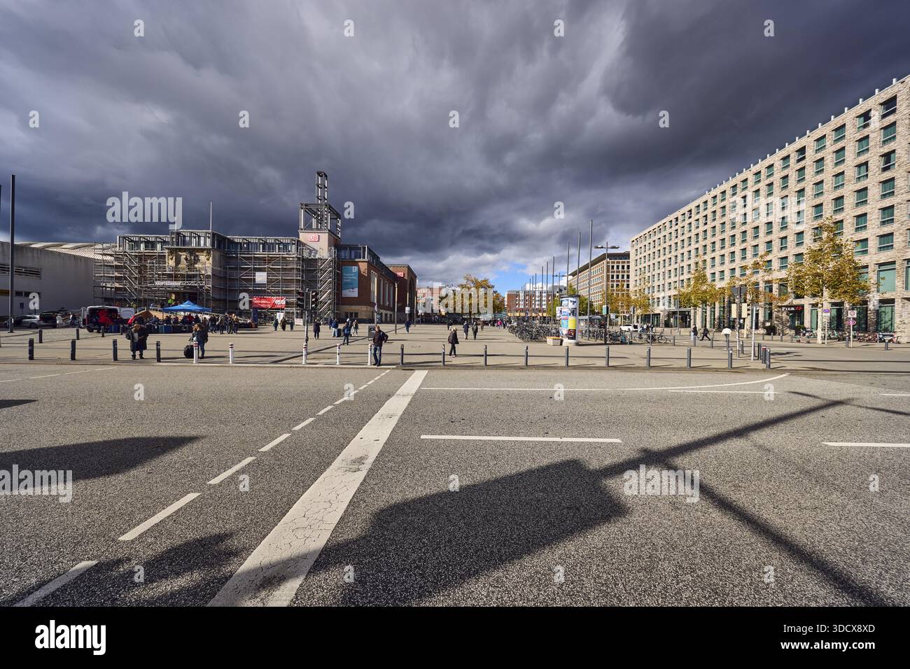 Main station, scaffolding, renovation, general architecture, buildings ...