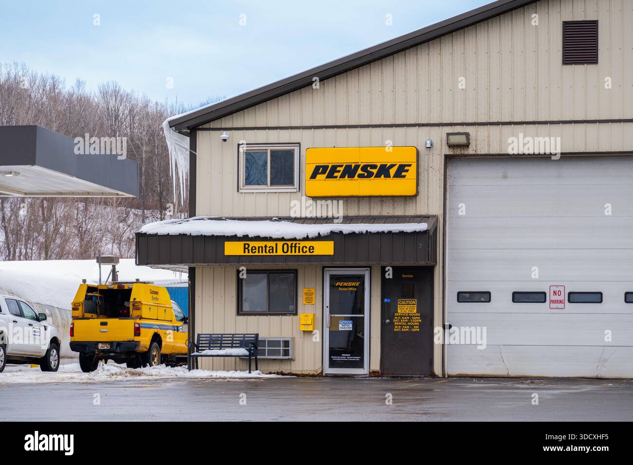 Penske logistics center hi-res stock photography and images - Alamy